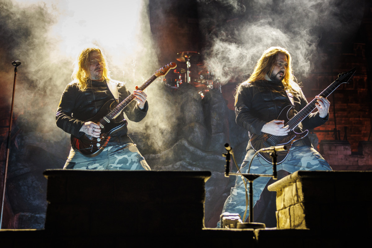 Beloved 2000s band officially postpones North American tour