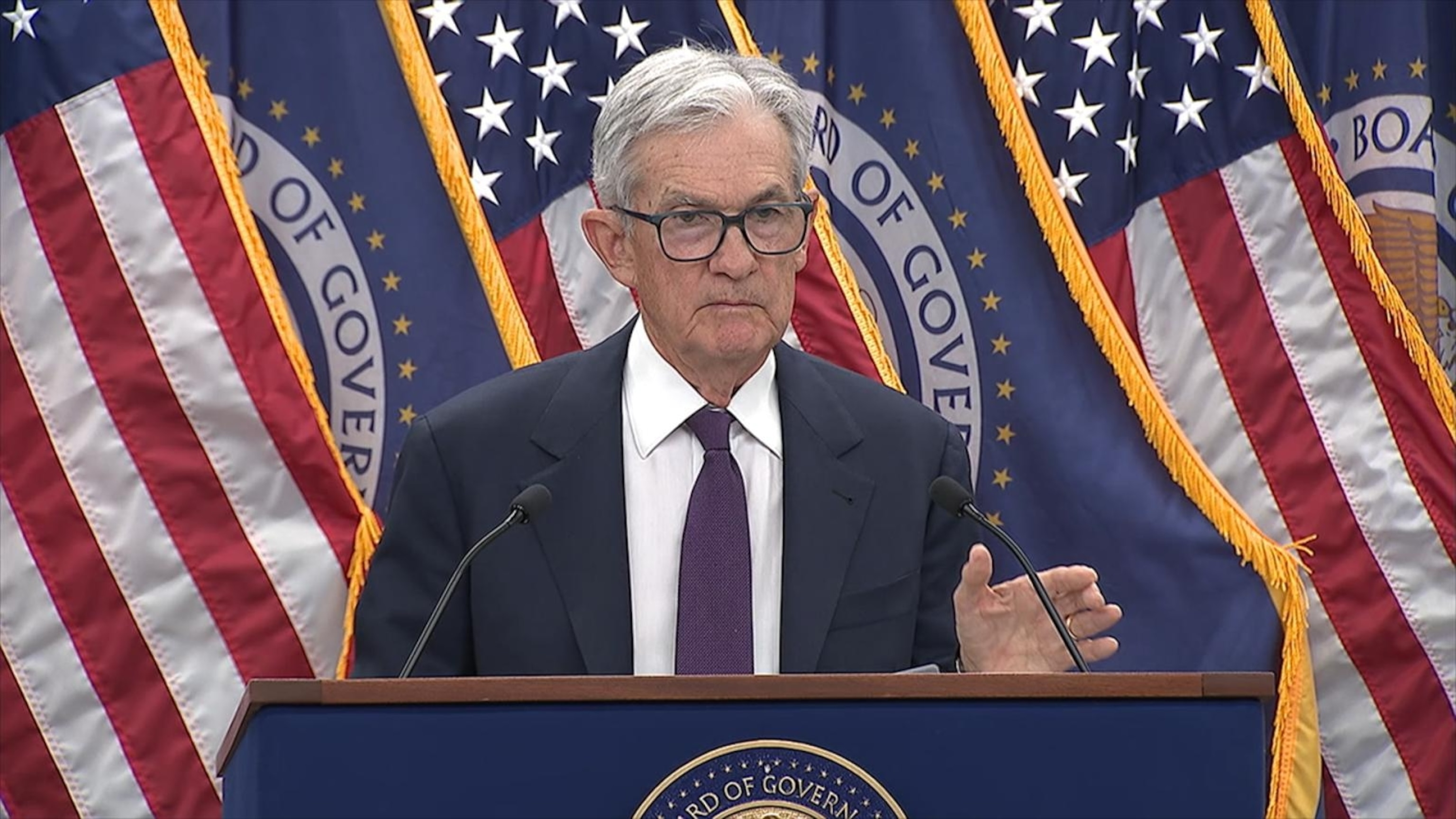 Federal Reserve keeps interests rates the same