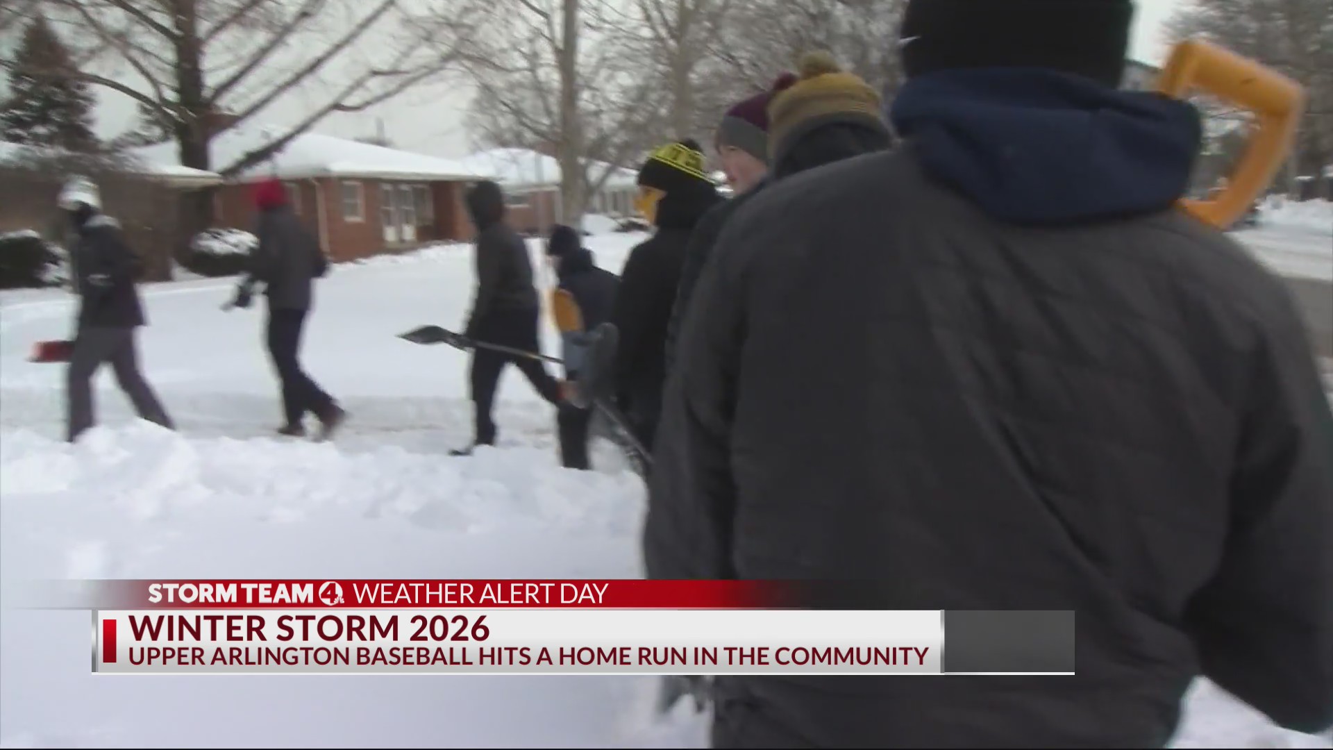 High school baseball team digs central Ohio residents out of the snow