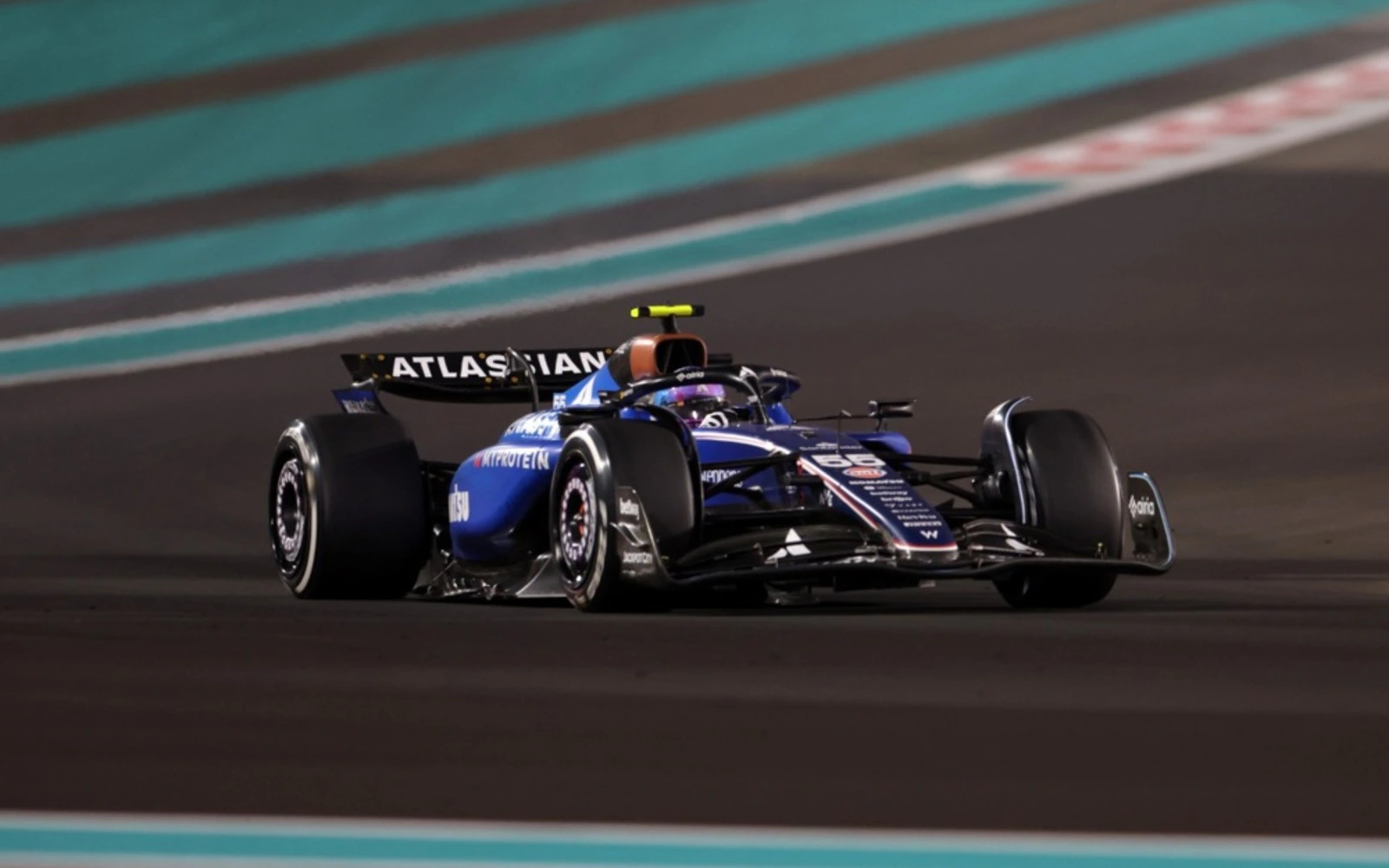 Williams say new F1 car is now ready for testing