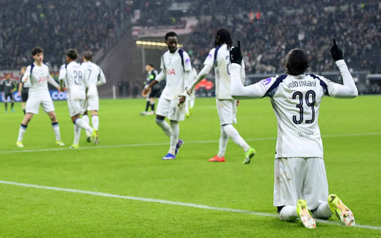 Frank sends message to Tottenham star amid transfer rumours