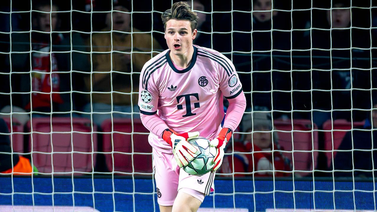 Bayern-Fans mit kurioser Idee: Jonas Urbig bald auf neuer Position?