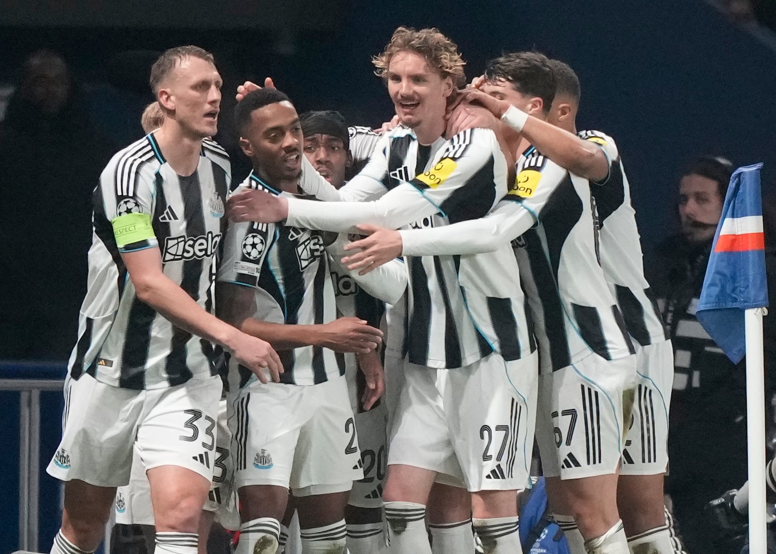 Newcastle clinch seeded play-off place after drawing with PSG in France