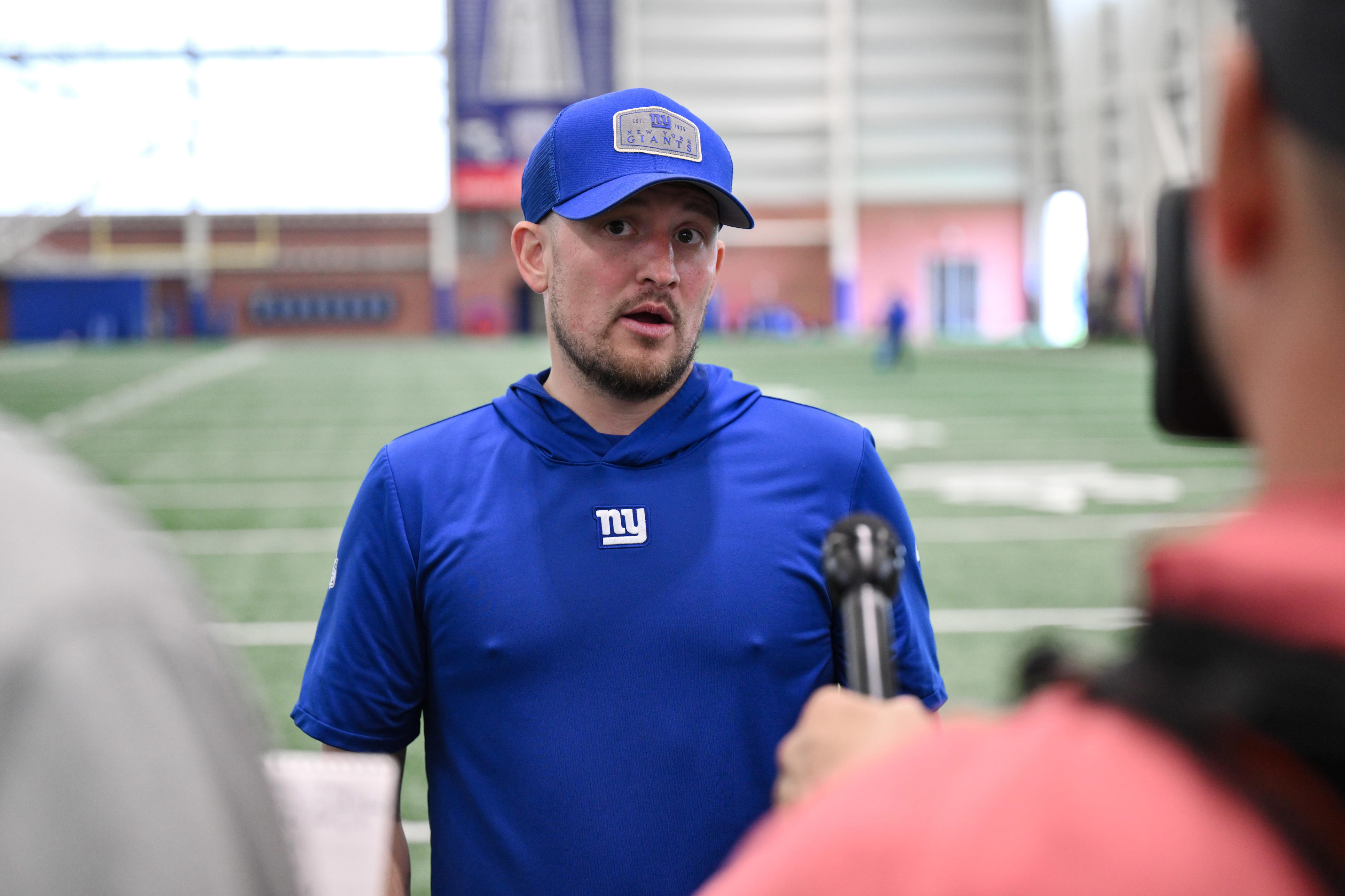 Titans hiring former Giants assistant Shea Tierney as QBs coach