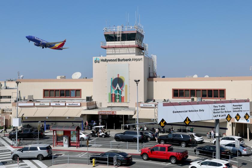 Hollywood Burbank Airport at risk of a midair collision, top US ...