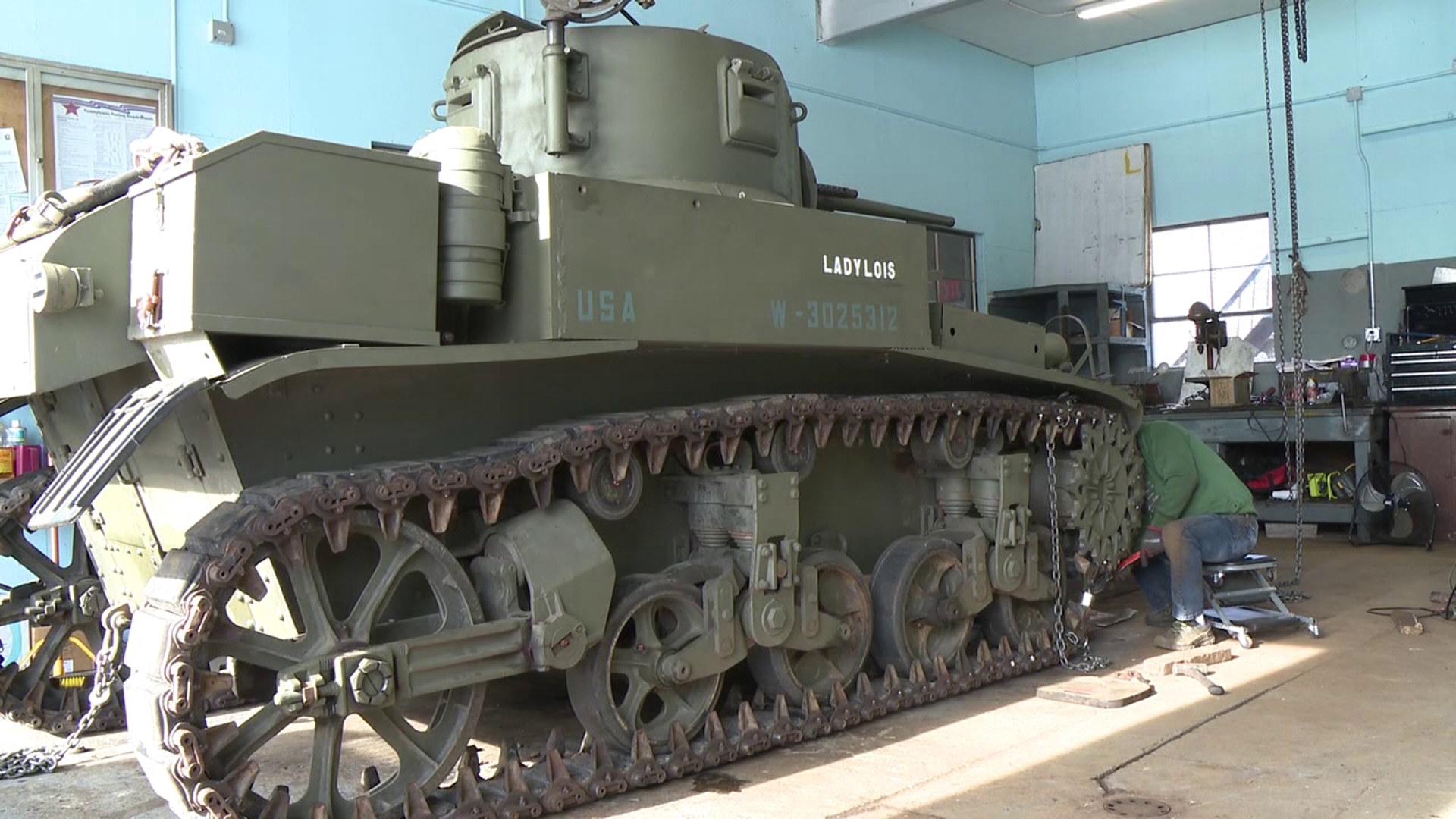 Stuart Tank Museum's Lady Lois gets new shoes