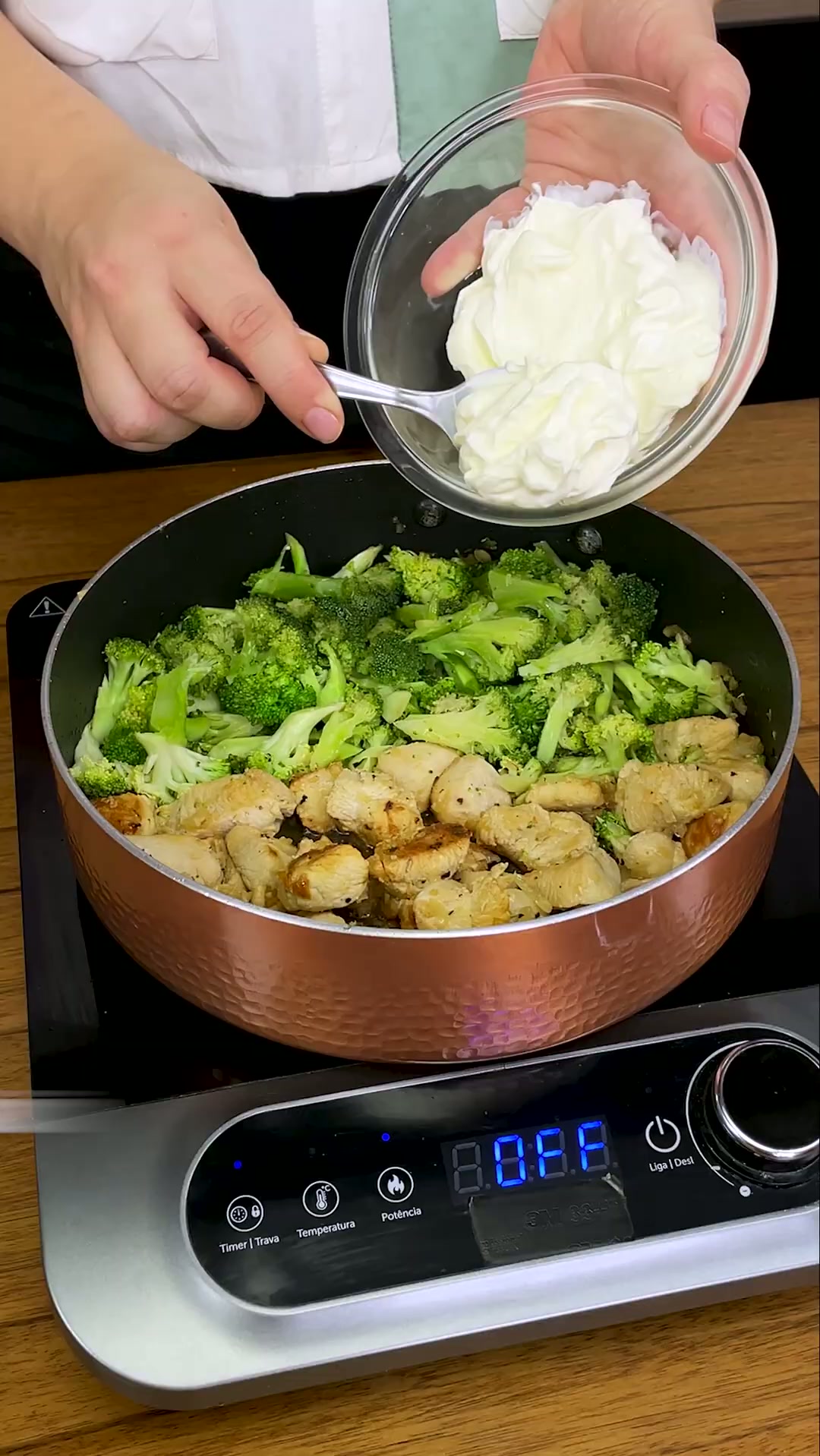 Fuja do brócolis comum! Você nunca comeu assim! 😱 #shorts