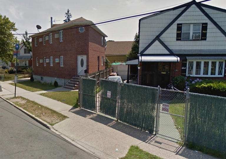 NYPD cops shoot, wound 'vicious' pit bull that had been attacking ...