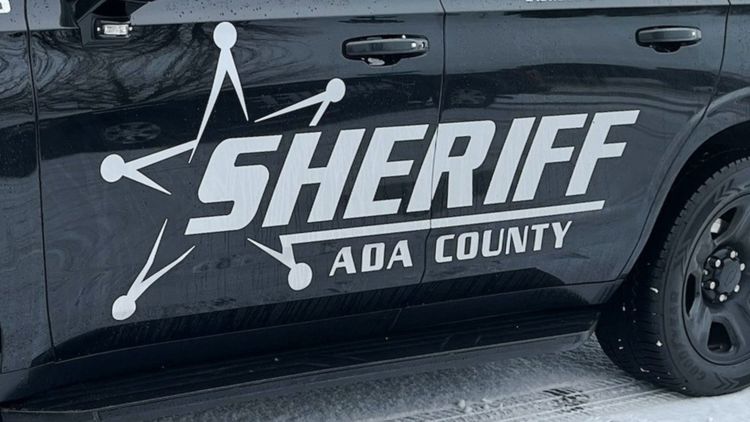 Drive safe and slow: Ada County sees over 50 crashes amid brief snowfall