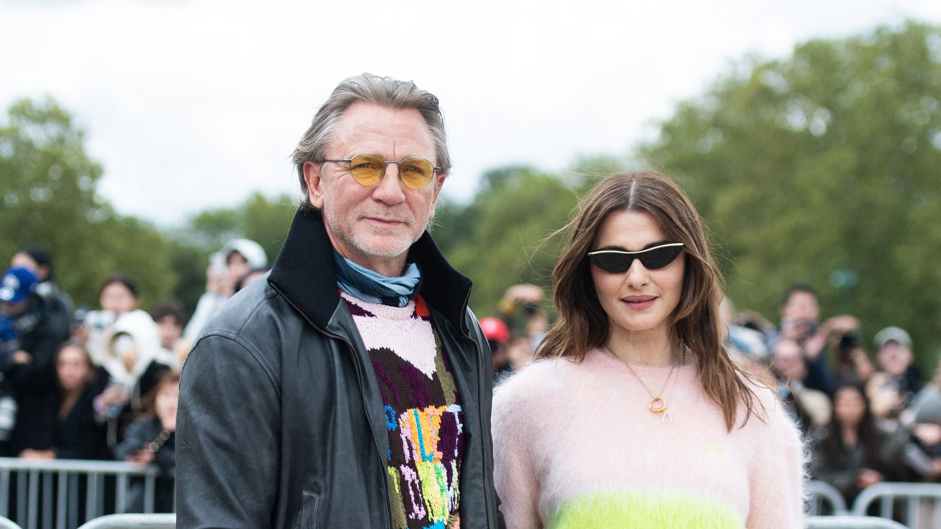 Daniel Craig's famous daughter Ella shares rare comments on ...