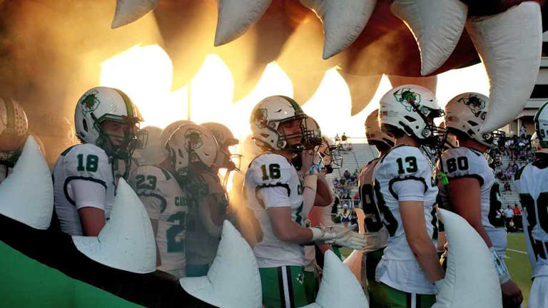 Southlake Carroll's next football coach? Why Monday's board meeting is ...