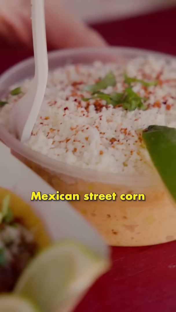 Two Brits try Mexican street corn for the first time!