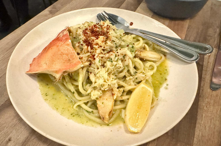 The garlic bread at this pasta hitmaker is worth the trip