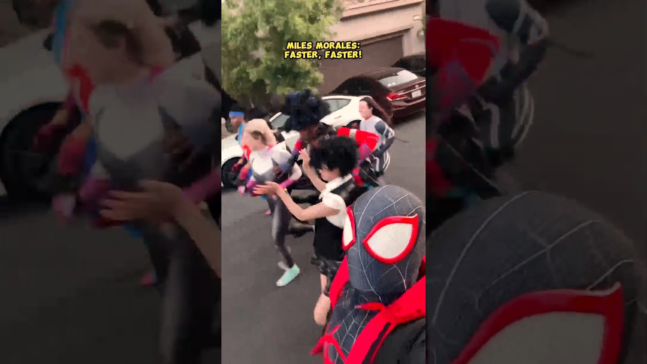 Run spider-fam! Ruuuuuun! #spiderman #spiderverse #cosplay
