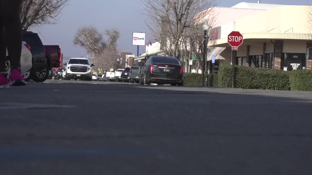 Main Street parking debate divides Delano business owners