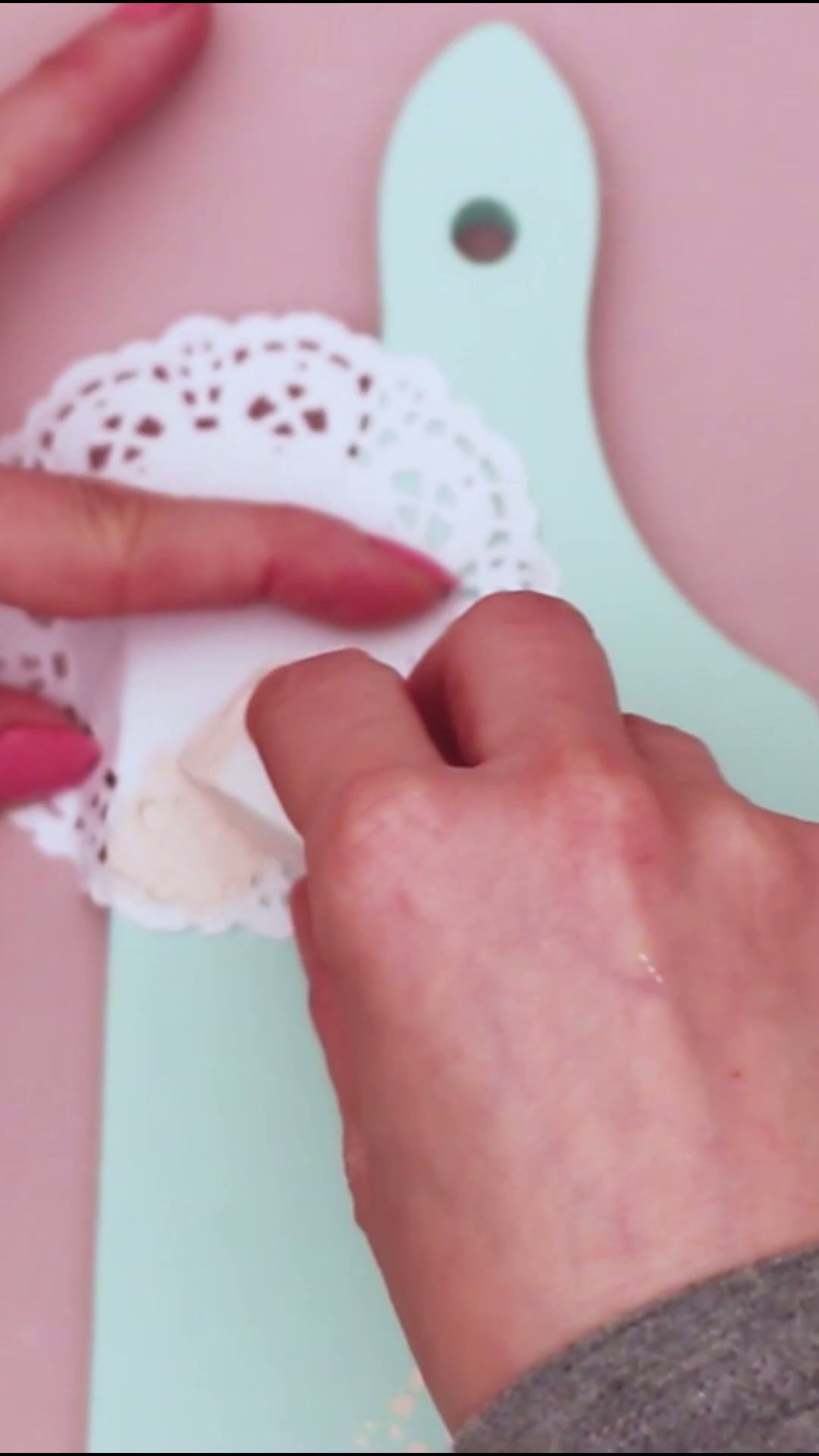 DIY picture hanger: Transform a thrifted wood cutting board into wall ...