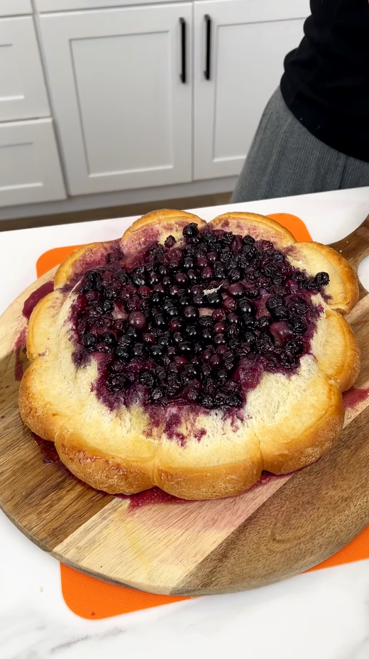 An easy blueberry dessert everyone loves