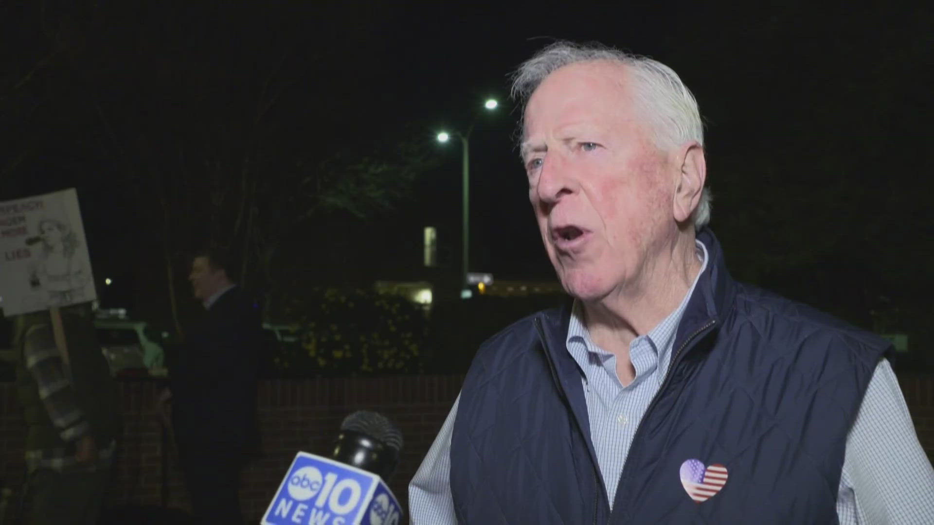 Rep. Mike Thompson calls for Kristi Noem’s impeachment at Woodland town ...