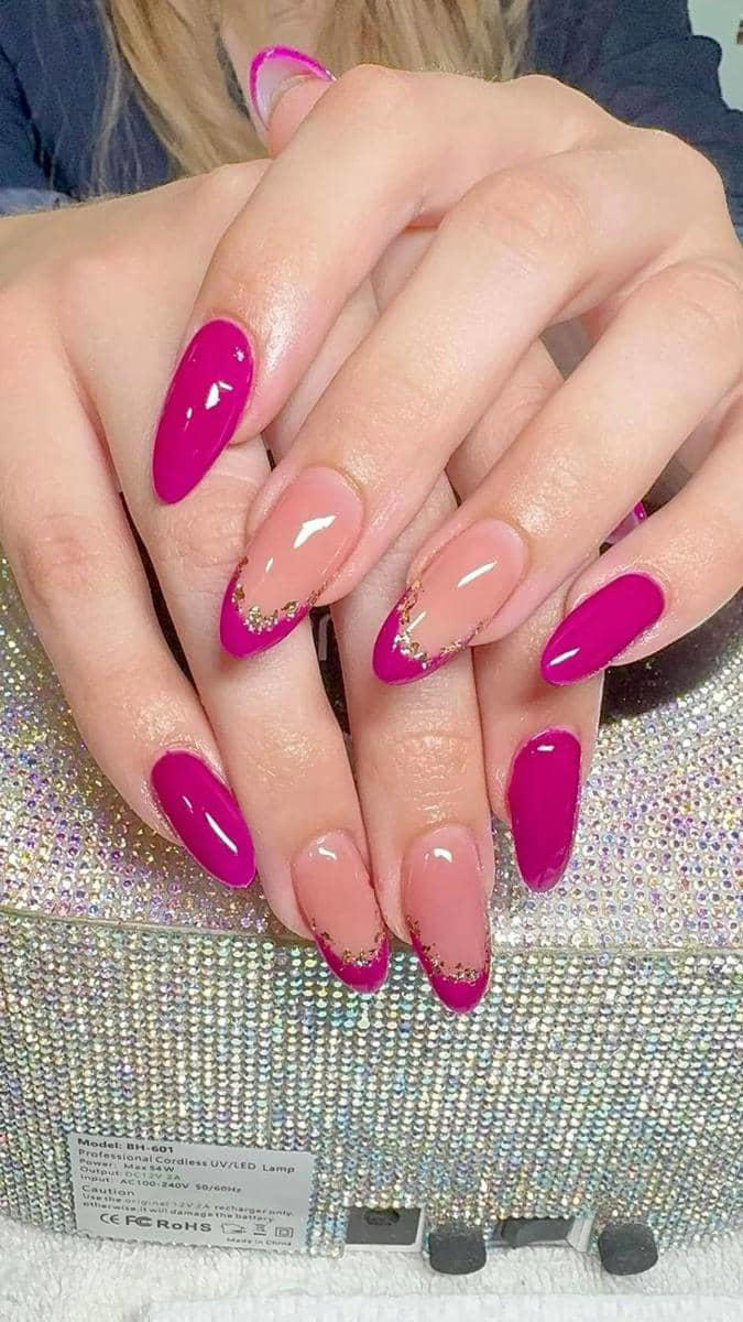 7 inspirasi nail art nuansa fuchsia yang fresh dan feminin