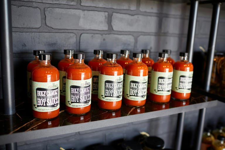 6 Restaurants That Sell That Sell Their Sauces in Stores