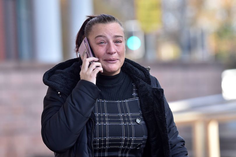 Benefits cheat faked medical letters and pretended to have cancer to ...