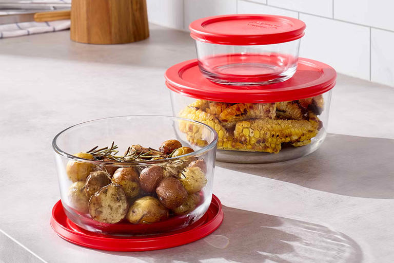 Yes, you can put glass in the freezer—these freezer-safe glass ...