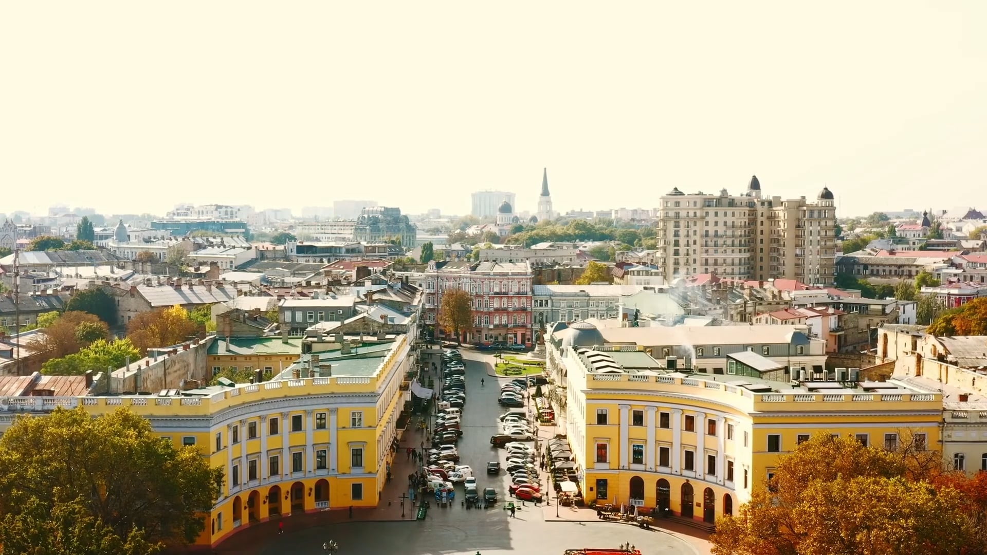 Odessa, Ukraina: Lot drona nad miastem portowym nad Morzem Czarnym