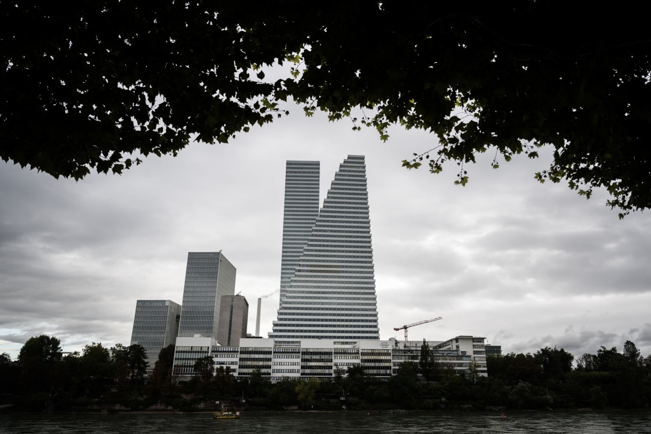 Roche forecasts 2026 growth, cites drug-pipeline strength