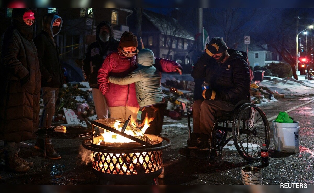 Shadow network in Minneapolis defies ICE and protects immigrants