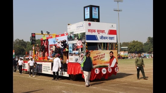 Gurugram traffic police tableau wins top prize at Republic Day event