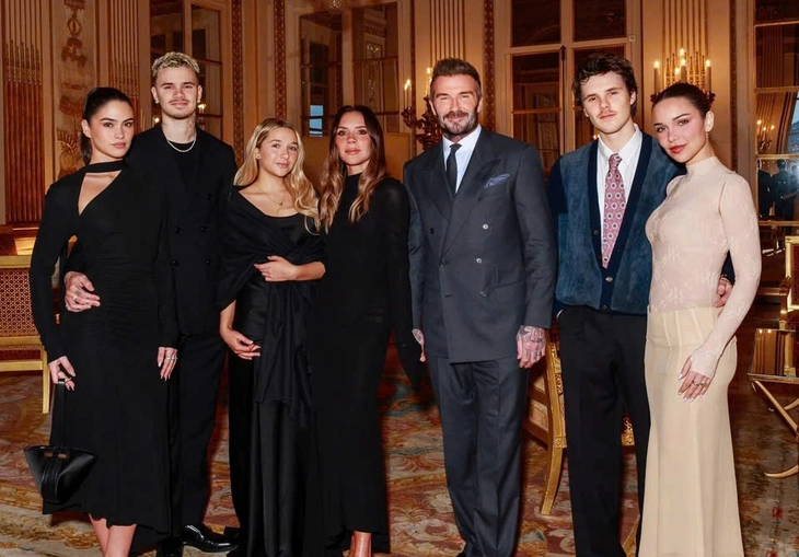 'Tối hậu thư' gia đình Beckham gửi đến con trai Brooklyn