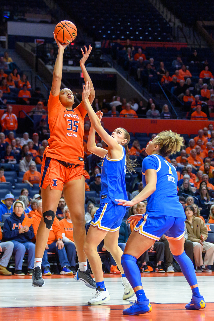 Foul trouble can't stop Lauren Betts in No. 2 UCLA's 80-67 win over ...