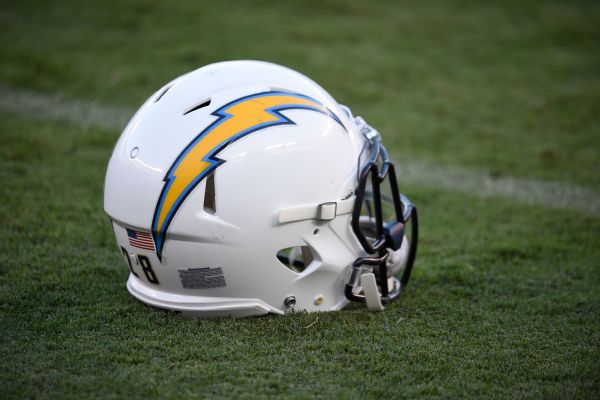 Western Michigan's O'Leary hired as Chargers' defensive coordinator