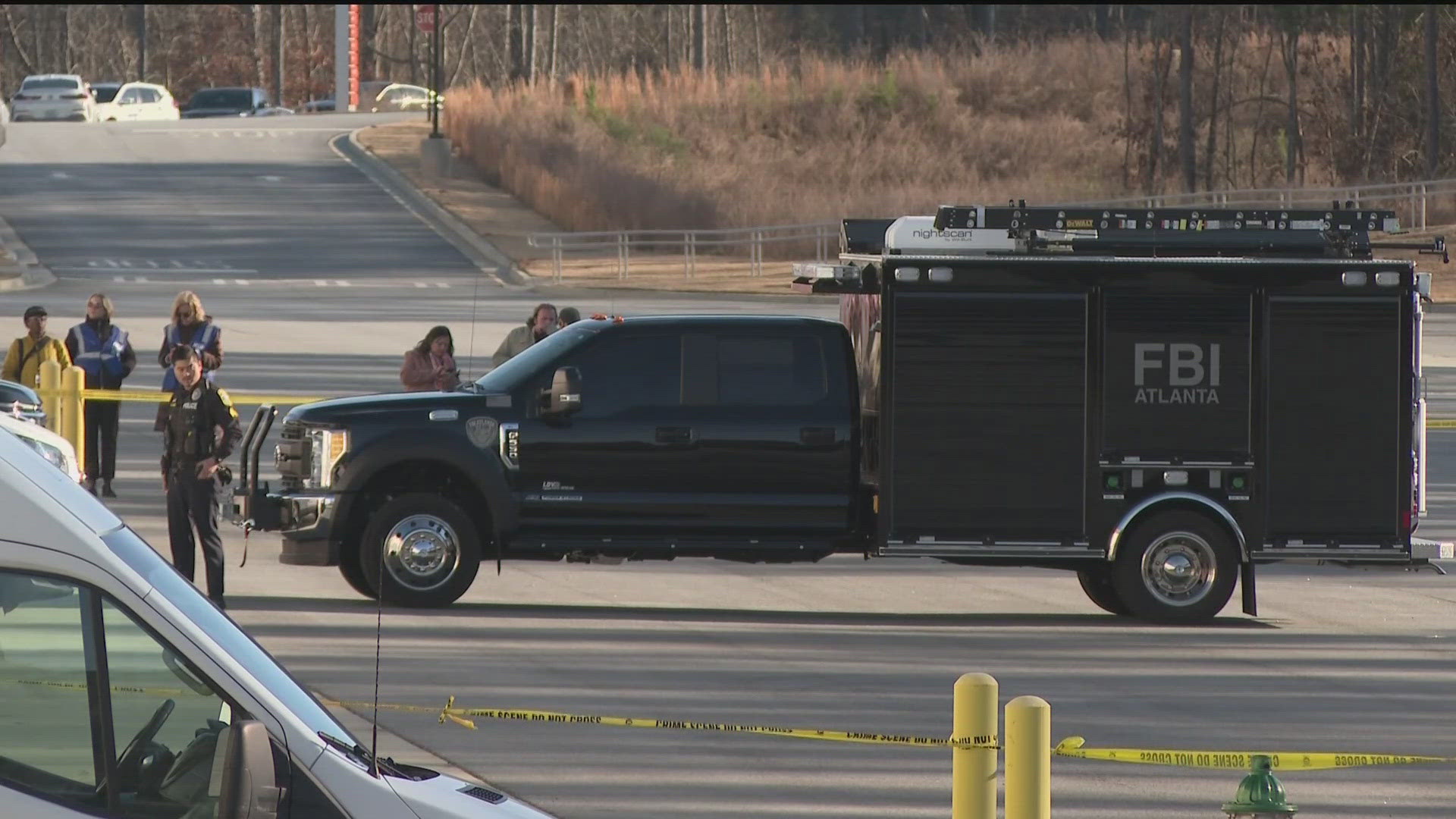 What we know | FBI agents search Fulton County elections hub for 2020 ...