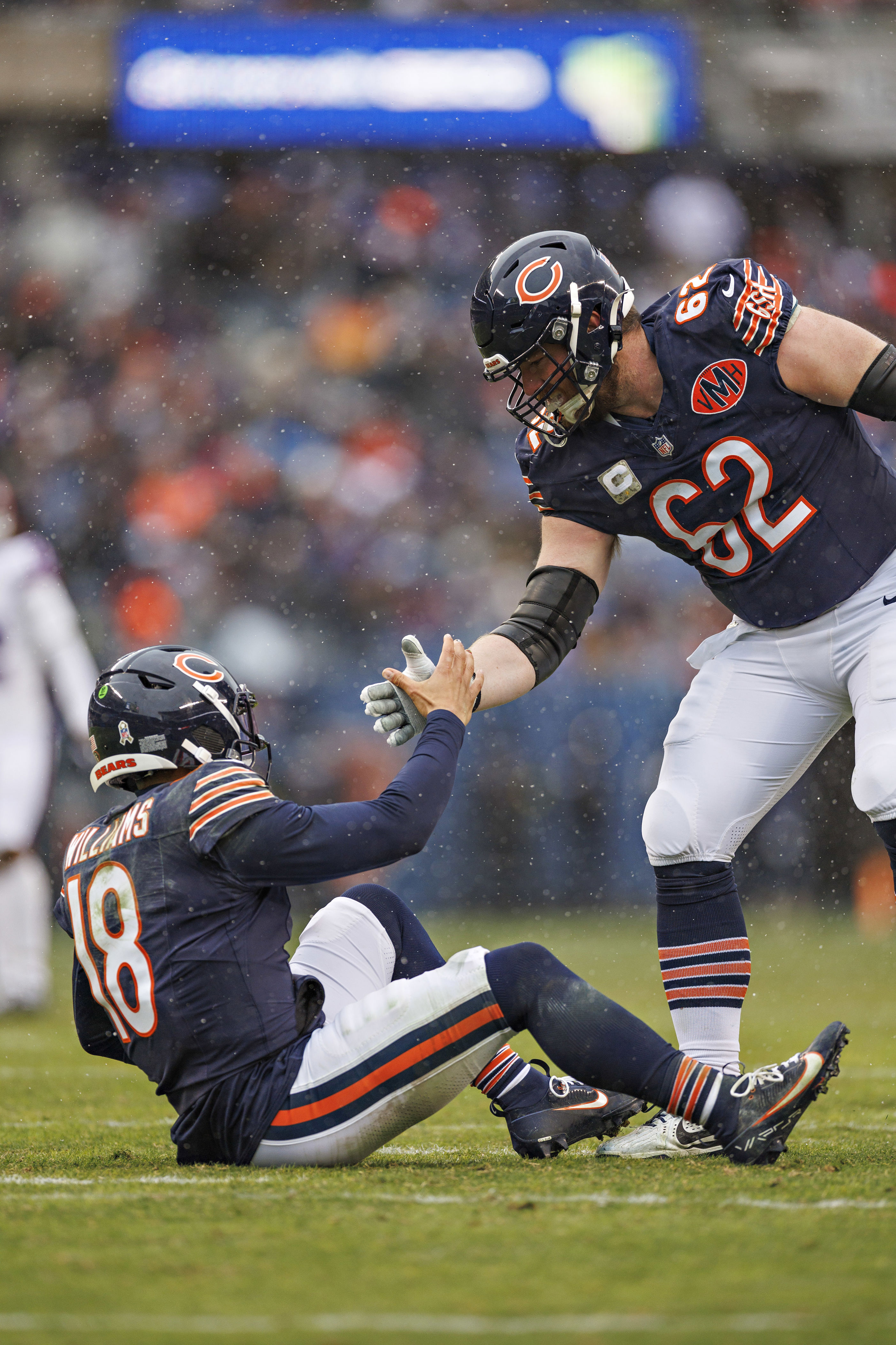 Bears' Joe Thuney is a nominee for the Protector of the Year award