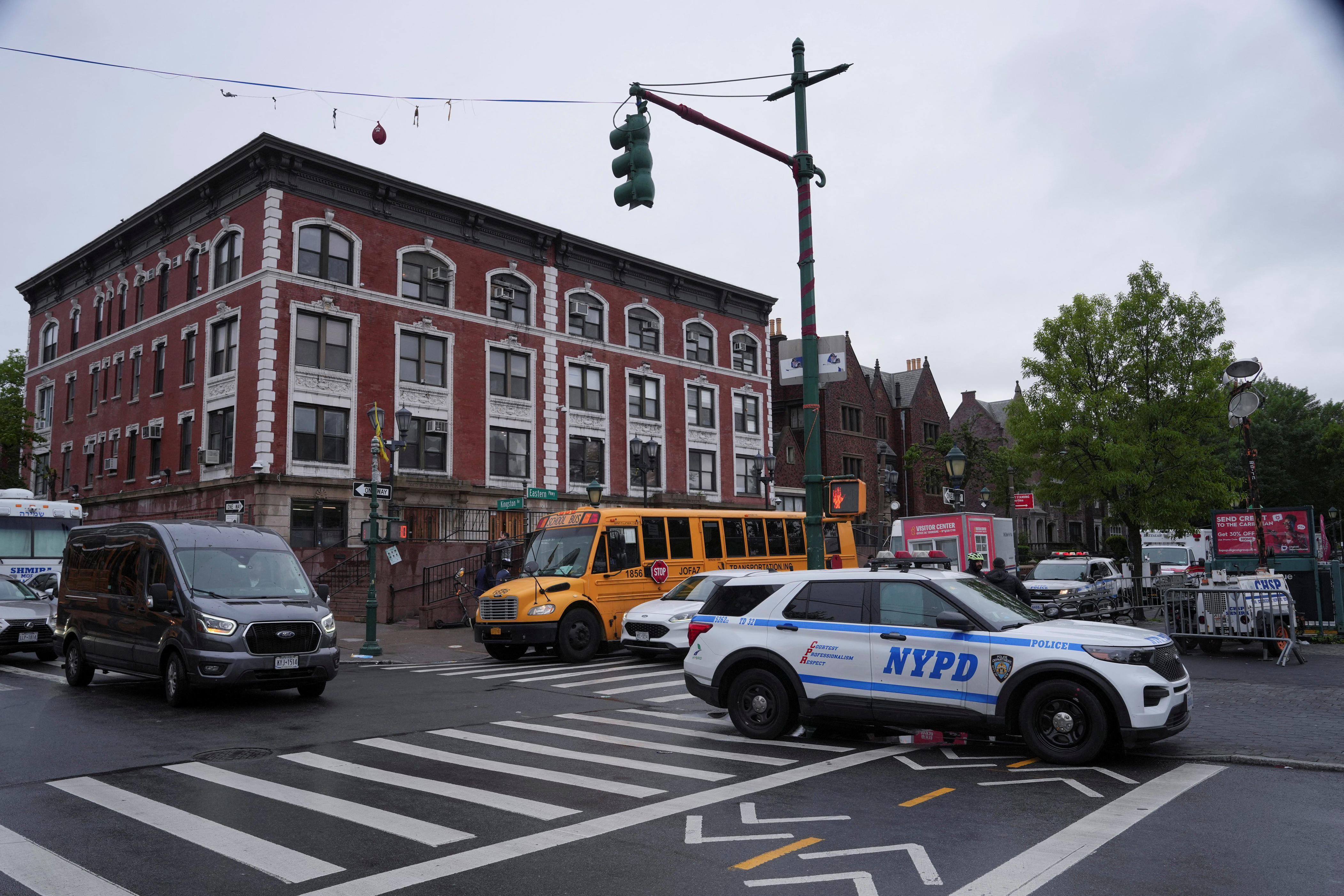 Car rams into NYC Jewish center. Antisemitism suspected.