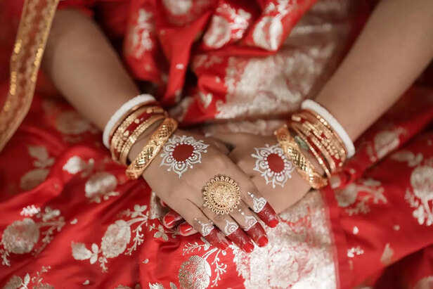 Why Indian brides never skip these bangles: 8 regional traditions explained