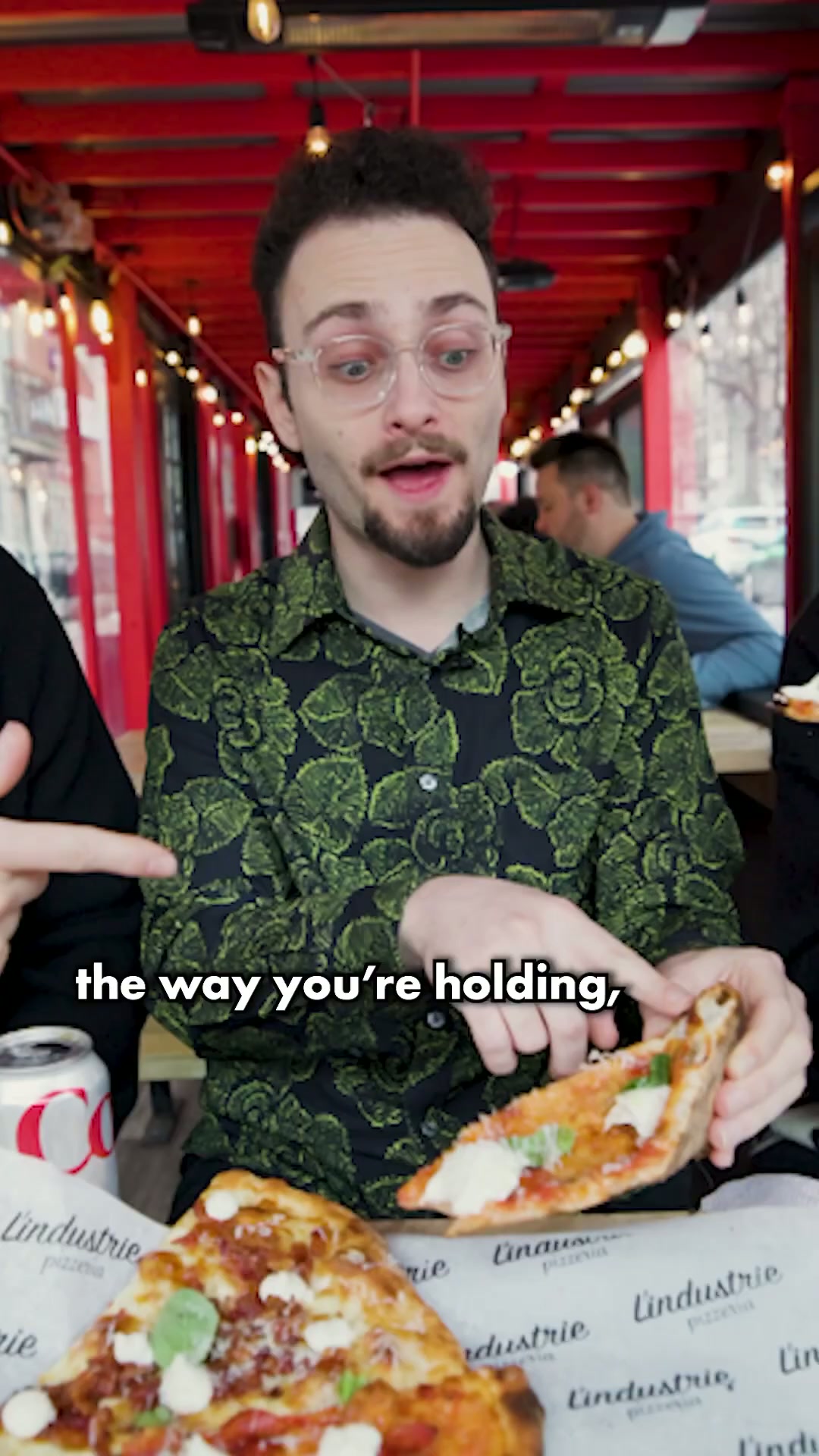 @GothamChess Shows us his favourite New York Pizza Slice!