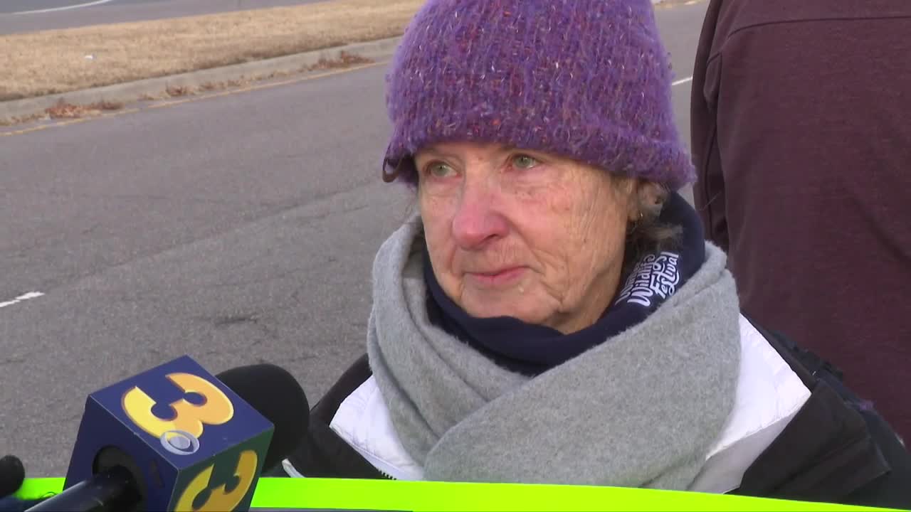 Vigil in Chesapeake draws attention to deadly federal agent shootings ...