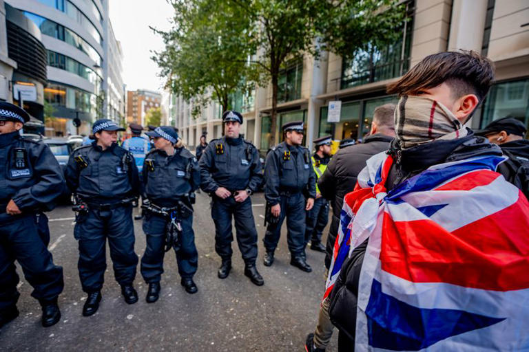 Entire UK population told to 'go on strike for a week' as general ...