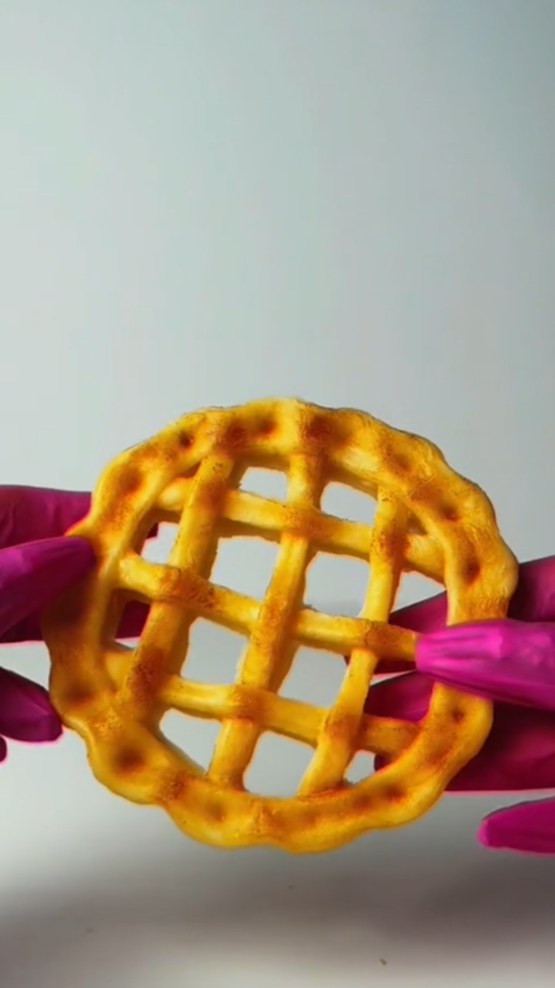 Why apple pie candles work so well for home fragrance