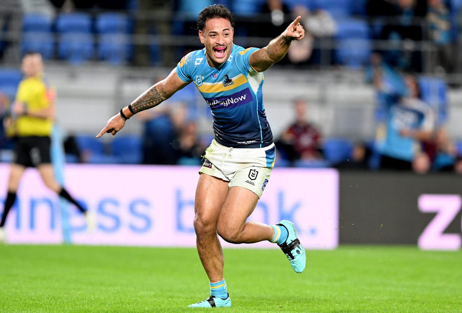 Titans backflip over future of veteran winger