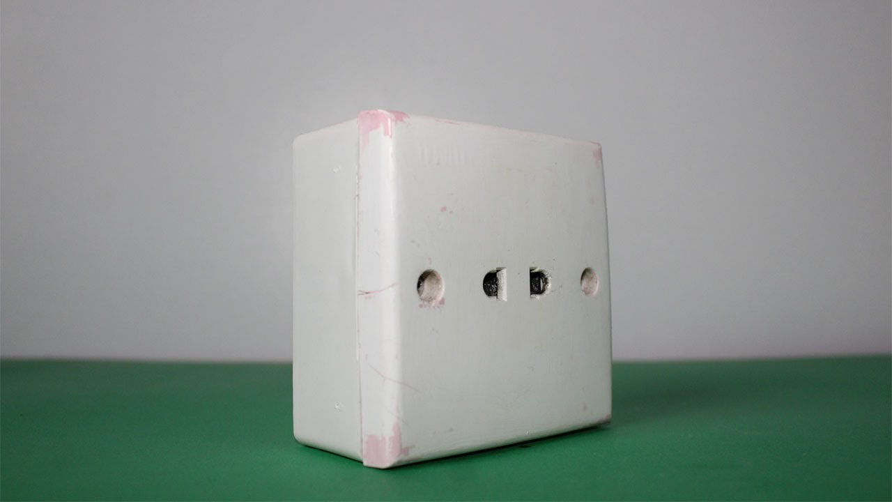 How to Make a Emergency Phone Charger