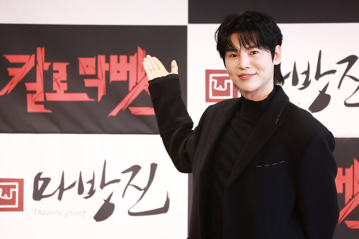 S Korean actor Kim Jun-soo