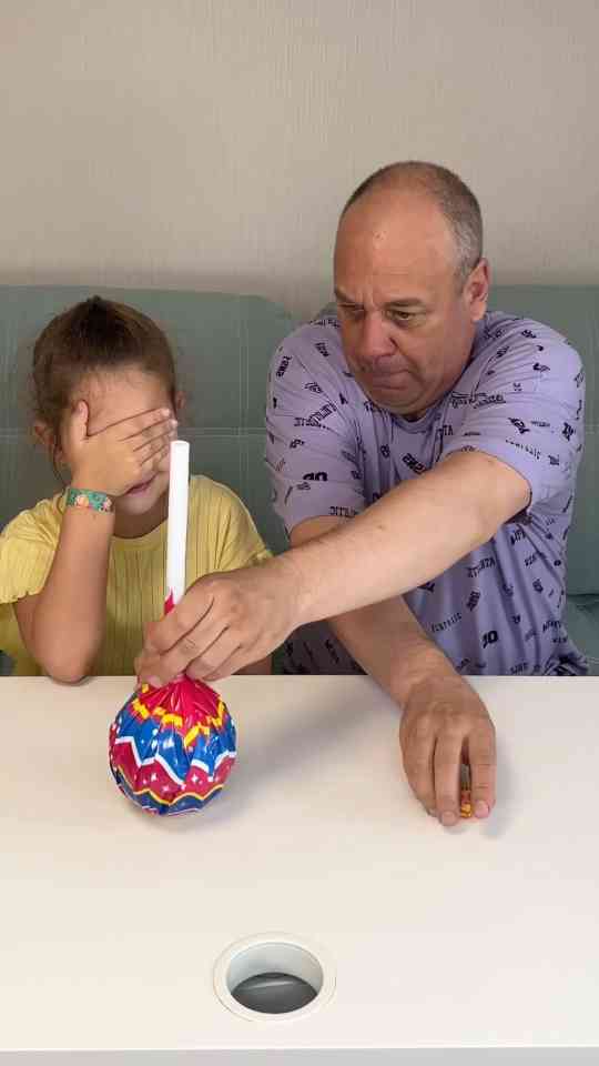 A dad moment that steals the show