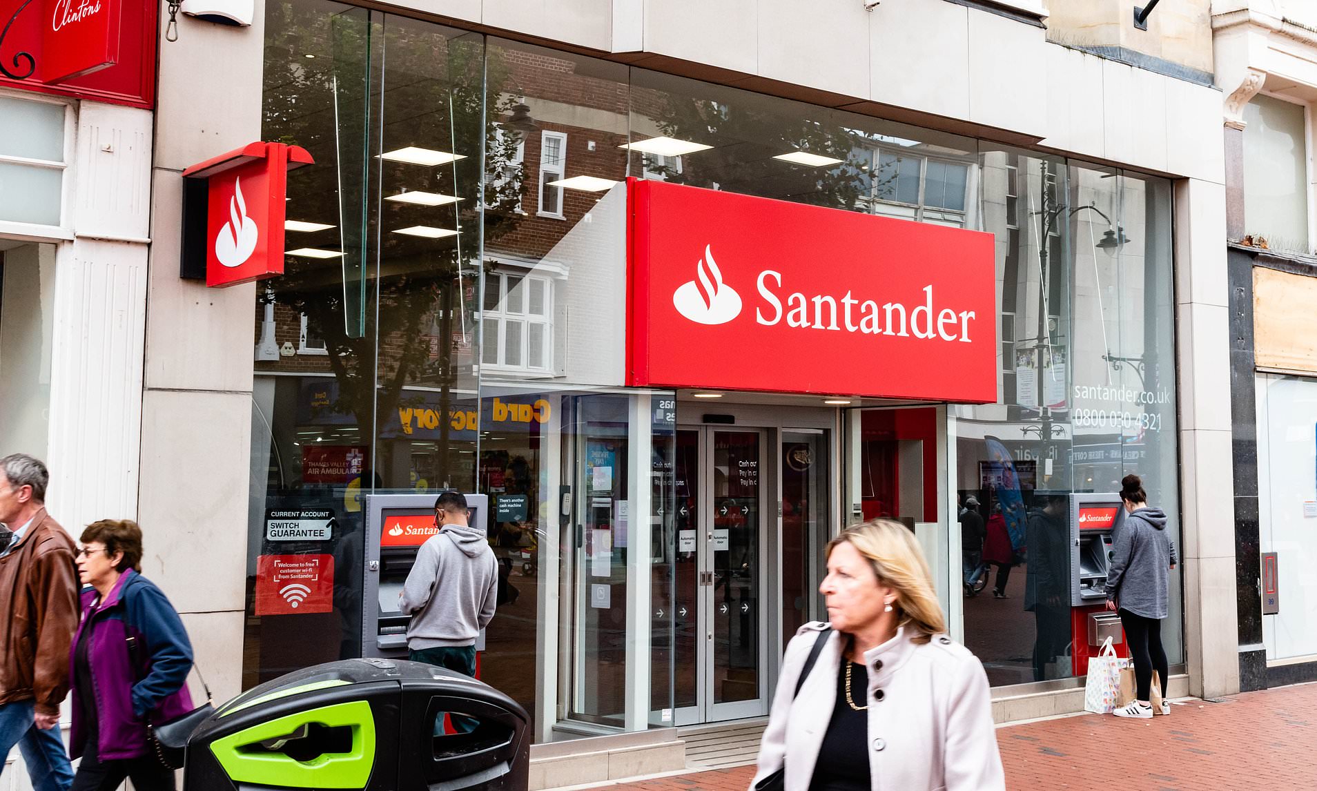 Santander announces 44 more branch closures: Here's which areas are ...