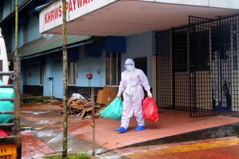 Nipah virus symptoms and UK risk amid '75pc of those infected could die ...