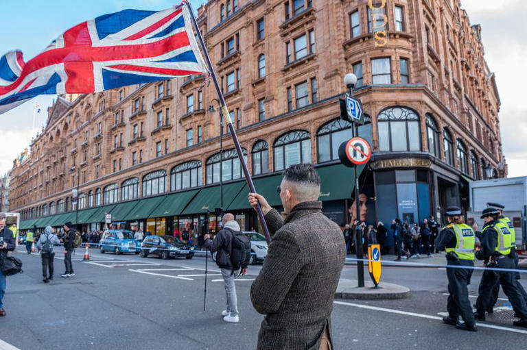 Entire UK population told to 'go on strike for a week' as general ...