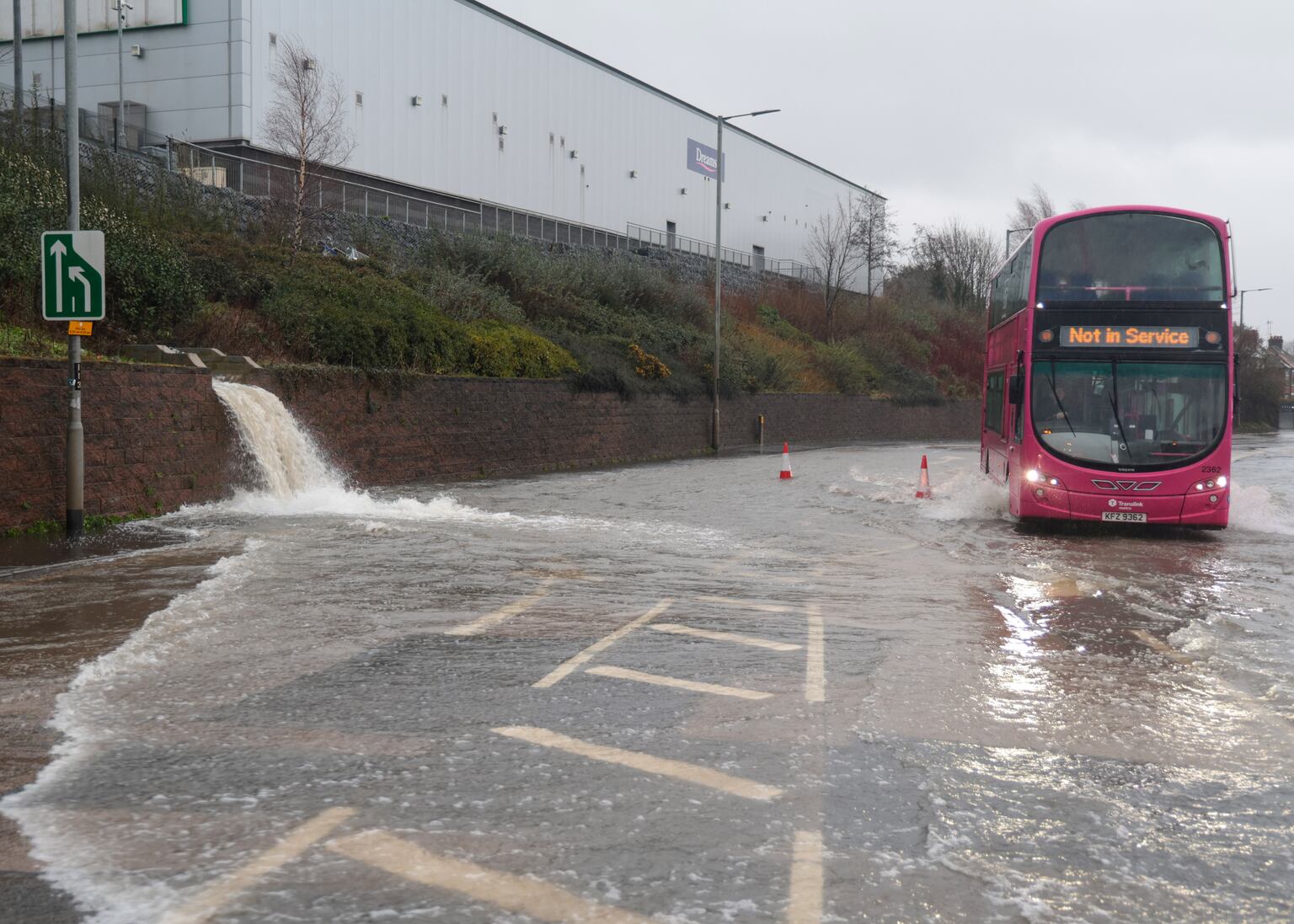 Northern Ireland weather warning as heavy rain to disrupt transport and ...