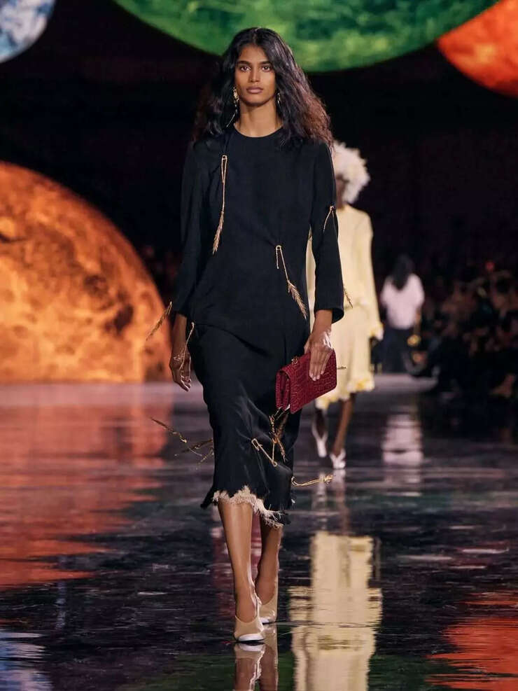 These two Indian models just slayed Matthieu Blazy’s first Chanel ...